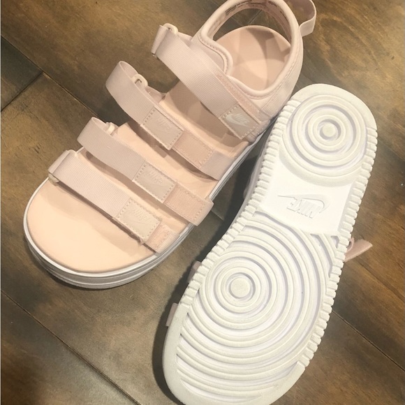 Nike | Shoes | Nike Icon Classic Platform Sandal Nwot | Poshmark